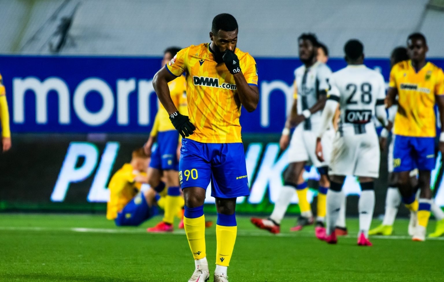 Foot- Belgique: Duckens Nazon parle de son expérience du racisme ...