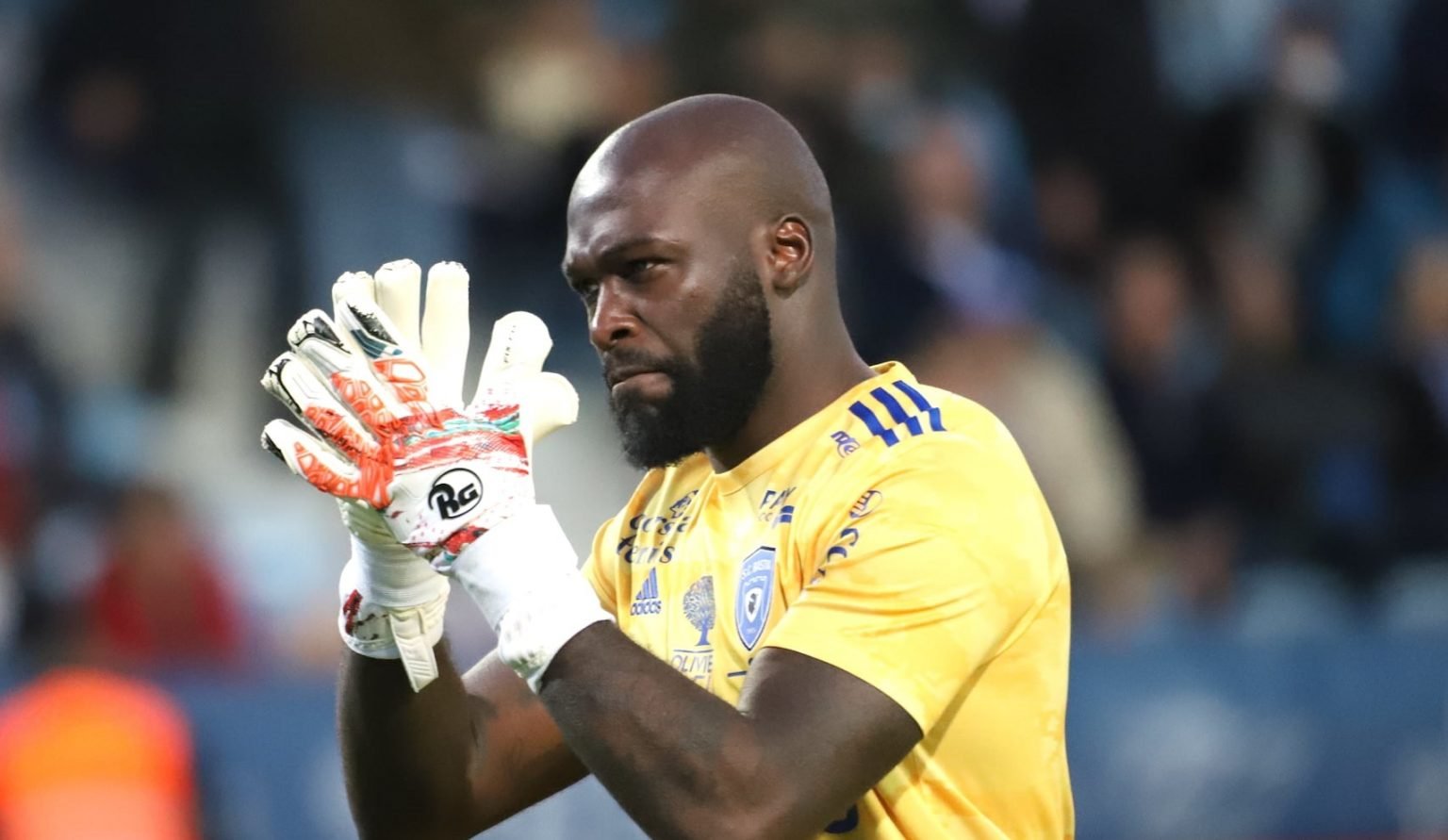 Foot-France : Première victoire de la saison pour Johny Placide en ...