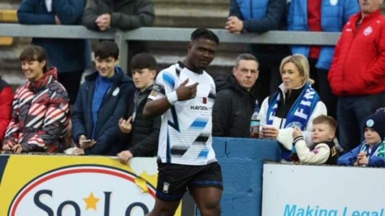 Foot - Irlande : Athlone Town n'y arrive pas malgré Frantz Pierrot ...