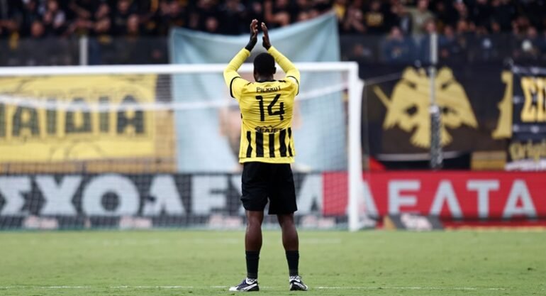 Foot – Grèce : Frantzdy Pierrot marque encore, AEK Athènes l’emporte d ...