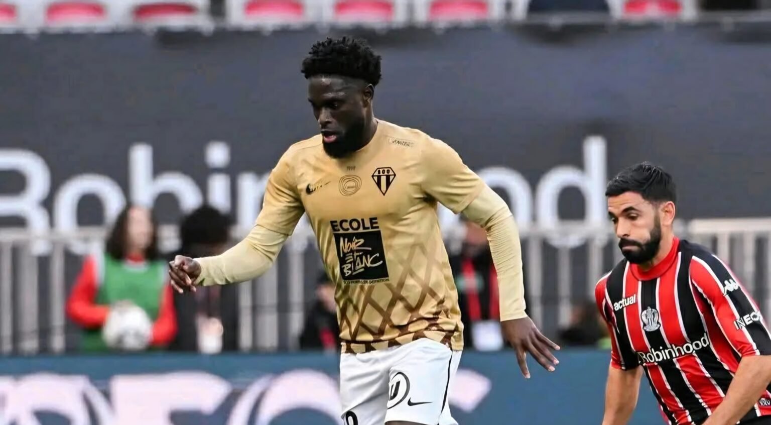 Foot - France : Carlens Arcus fait gagner Angers - Haiti-Tempo